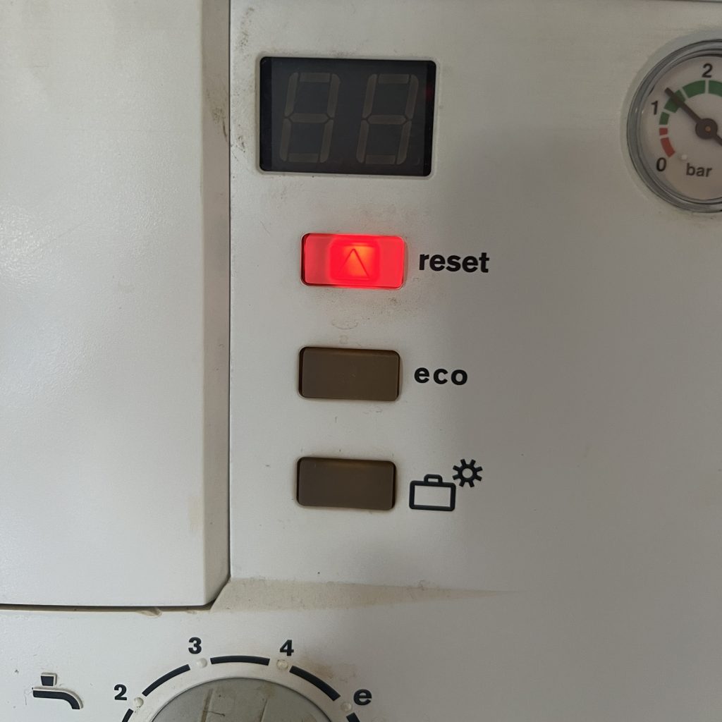 Red light on boiler | fixmyplumbing